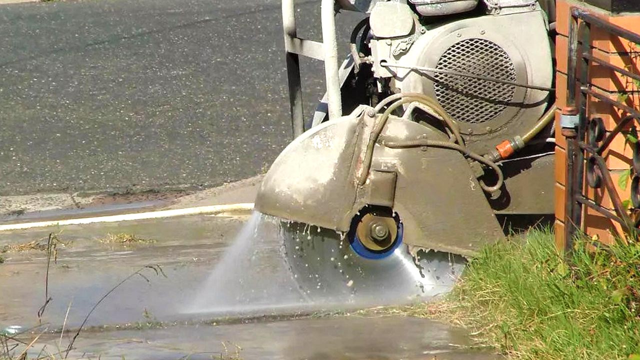 Types of Concrete Saws & Equipment for Cutting